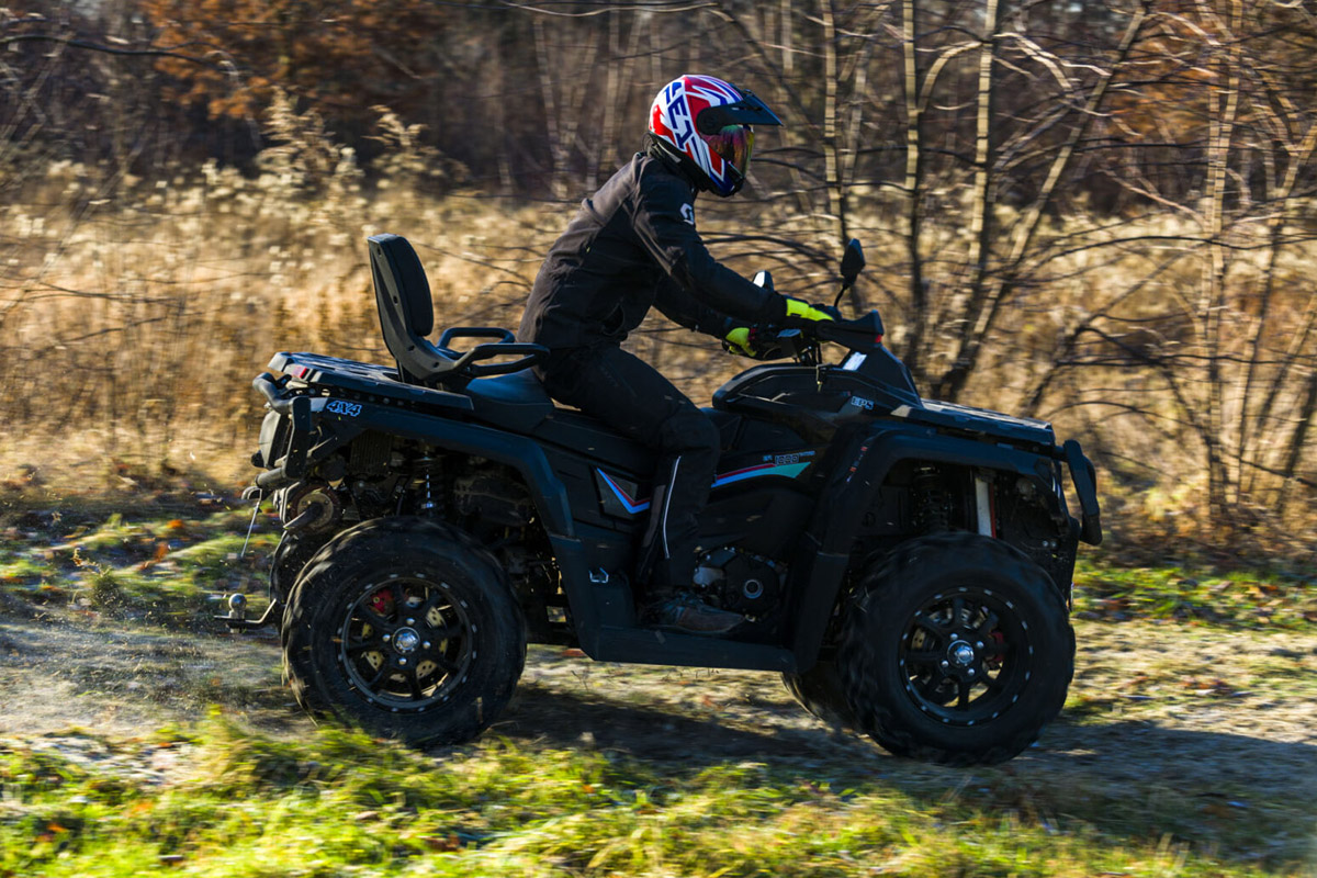 ATV Квадроциклы: Непоколебимые машины для бездорожья